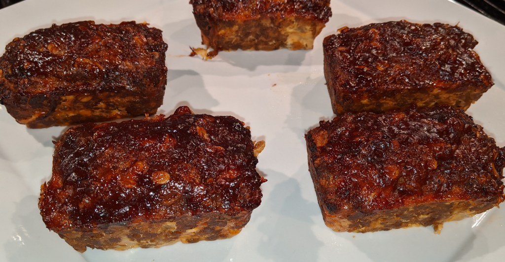Meatless Monday -Vegan Mini Meatloaf | goodmotherdiet